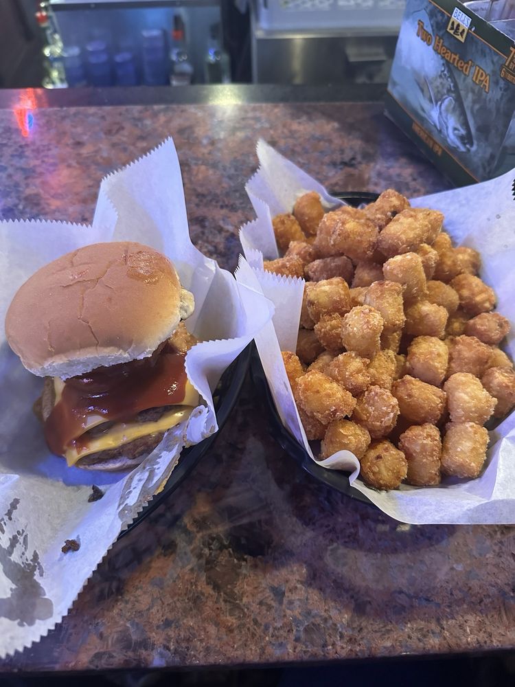 SIDE BAR - Updated October 2025 - 17 Reviews - 15 Red River Ave N, Cold ...