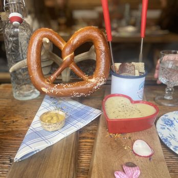 ALPENROSE VAIL - Updated July 2024 - 757 Photos & 349 Reviews - 100 E ...