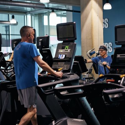 MERRITT CLUBS - Updated October 2025 - 43 Photos & 90 Reviews - 210 E ...