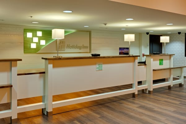 HOLIDAY INN & SUITES ATLANTA AIRPORT-NORTH - 133 Photos & 92 Reviews ...