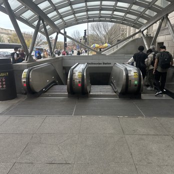 SMITHSONIAN METRO STATION - Updated January 2026 - 88 Photos & 45 ...