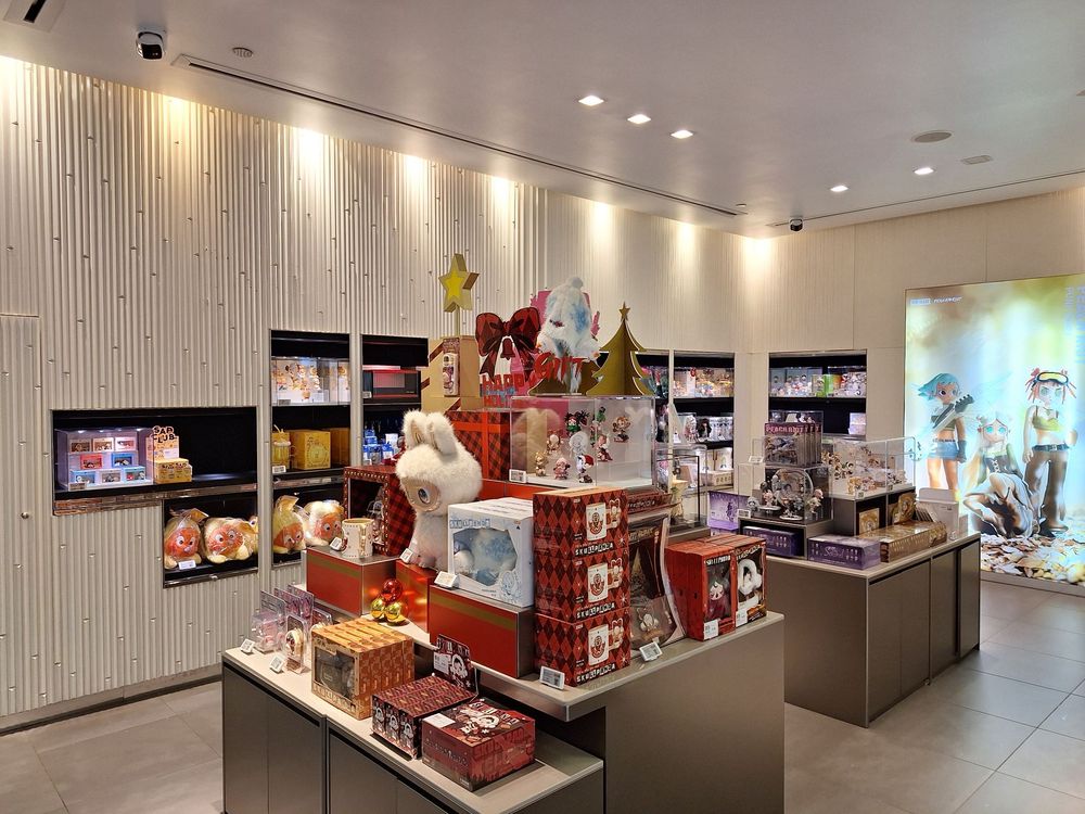 POP MART - Updated June 2025 - 56 Photos & 14 Reviews - 540 N Michigan ...