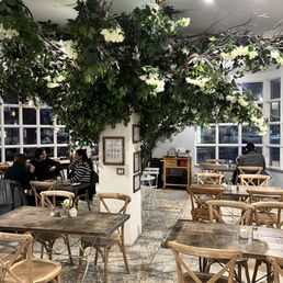 MAMAN - Updated July 2025 - 207 Photos & 116 Reviews - 43 Hulfish St ...