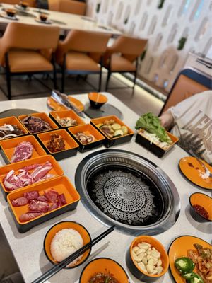 ONE POT - Updated July 2025 - 140 Photos & 63 Reviews - 1825 Coventry ...