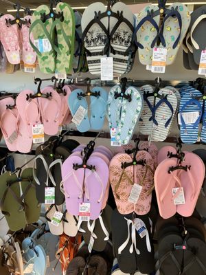 DAISO - Updated January 2026 - 31 Photos - 5632 W Broadway Ave, Crystal ...