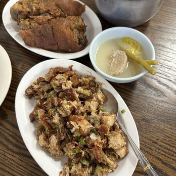 CRISPY HOUSE FILIPINO RESTAURANT - Updated October 2024 - 854 Photos ...