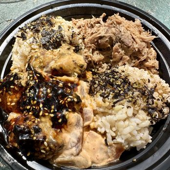 TAMURA’S MARKET WAILUKU - Updated December 2025 - 395 Photos & 85 ...