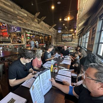 SHINDIGS COUNTRY KITCHEN BAR & STAGE - Updated June 2025 - 111 Photos ...