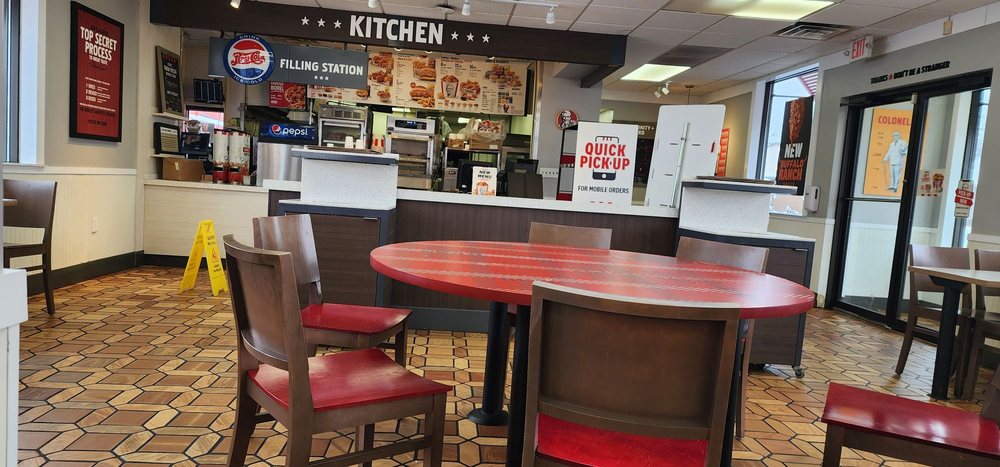 KFC - Updated May 2025 - 101 Walton St, Willard, Ohio - Fast Food ...