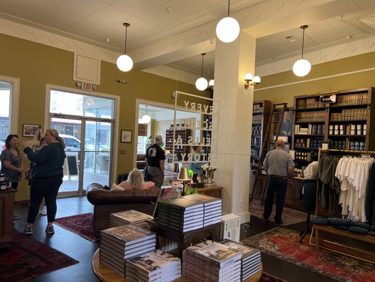 SCENT LIBRARY - Updated August 2025 - 39 Photos & 14 Reviews - 314 W ...