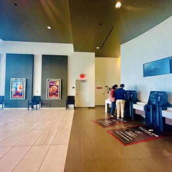 AMC DINE-IN SUNNYVALE 12 - Updated May 2025 - 484 Photos & 170 Reviews ...