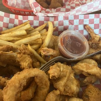 THE FISH SPOT - Updated February 2025 - 121 Photos & 82 Reviews - 4009 ...