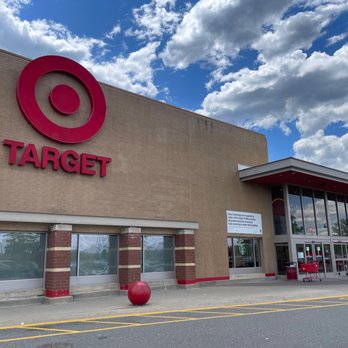 TARGET - Updated October 2025 - 20 Photos & 12 Reviews - 2100 N 2nd St ...