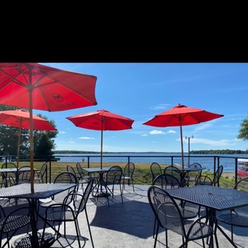 BAYVIEW BAR AND GRILL - Updated December 2025 - 31 Photos & 28 Reviews ...