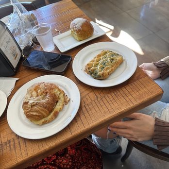 LE PARC CAFE - Updated September 2024 - 103 Photos & 36 Reviews - 997 N ...