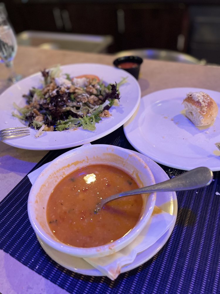 DI NAPOLI ITALIAN RESTAURANT - Updated June 2025 - 152 Photos & 228 ...