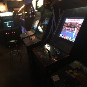 ARCADE MTL - 40 Photos & 21 Reviews - Bars - 2031 Rue Saint-Denis ...