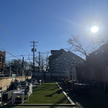 OUTPOST BAR AND RESTAURANT - Updated April 2025 - 16 Photos & 12 ...