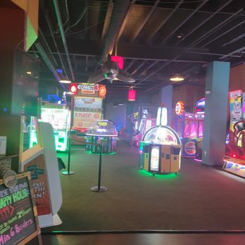 COLONIAL BOWLING & ENTERTAINMENT - Updated January 2026 - 55 Photos ...