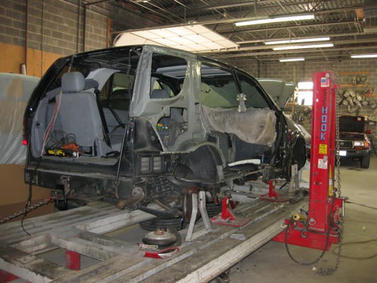 HOWARD AUTO BODY & REPAIR - Updated December 2025 - 42 Photos & 112 ...