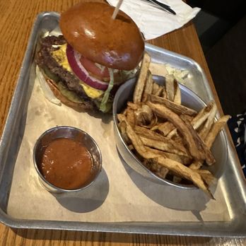 DUCKWORTH’S GRILL & TAPHOUSE - Updated October 2025 - 476 Photos & 761 ...