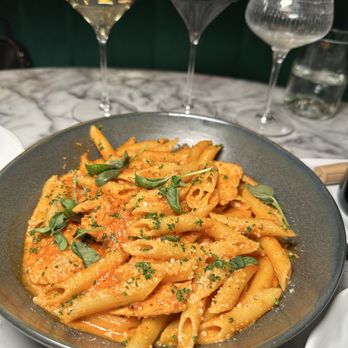 ZIO’S - Updated January 2026 - 356 Photos & 144 Reviews - 3400 Paradise ...