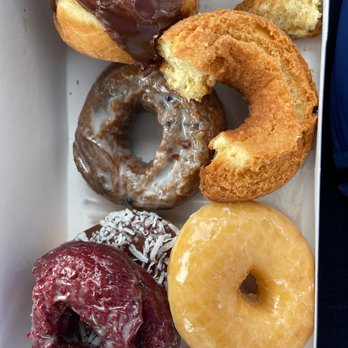 NEW ENGLAND HOMEMADE DONUTS - Updated January 2026 - 21 Photos & 19 ...