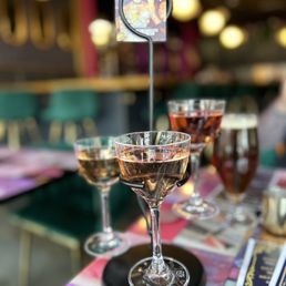 THE POWDER ROOM CHAMPAGNE BAR & RESTAURANT - Updated December 2025 ...