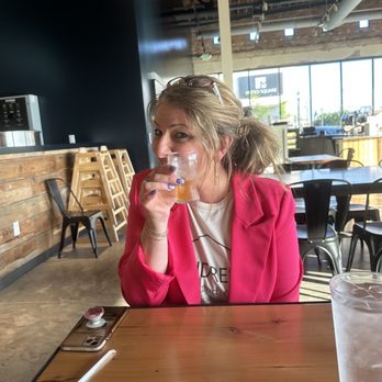 THE ROGUE ROUNDABOUT - 39 Photos & 24 Reviews - 804 Chestnut St, Conway ...