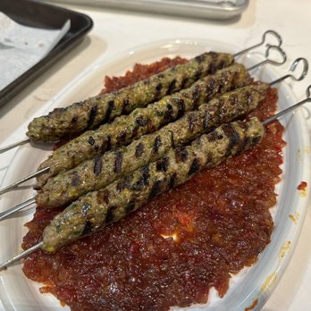 TABLE FOR 12 - Updated December 2025 - 31 Photos - 320 5th Ave S ...