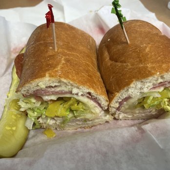 SUN DELI - Updated July 2025 - 110 Photos & 189 Reviews - 1011 3rd St S ...