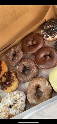 DONUT DEN - 48 Photos & 126 Reviews - 3043 Theodore St, Joliet ...