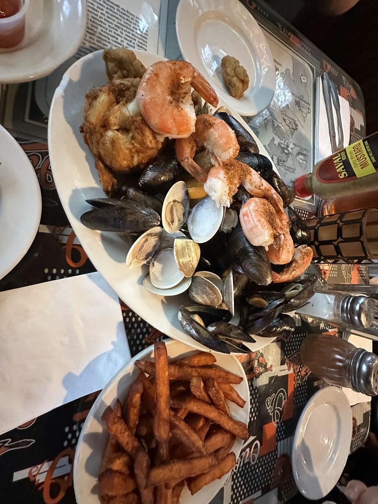 DUDA’S TAVERN - Updated August 2025 - 126 Photos & 215 Reviews - 1600 ...