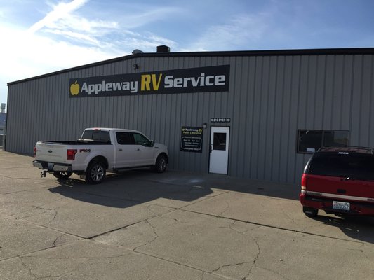 APPLEWAY RV SERVICE AND REPAIR - Updated December 2025 - 10 Reviews ...