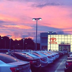 EXPRESSWAY TOYOTA - 45 Photos & 333 Reviews - 700 William T Morrissey ...