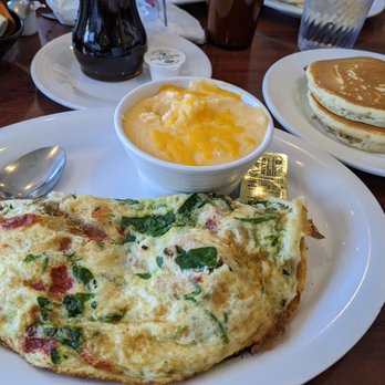 COZY CORNER RESTAURANT & PANCAKE HOUSE - Updated October 2024 - 414 ...