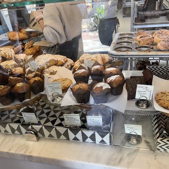 CRÈME BAKERY - Updated October 2024 - 448 Photos & 472 Reviews - 116 N ...
