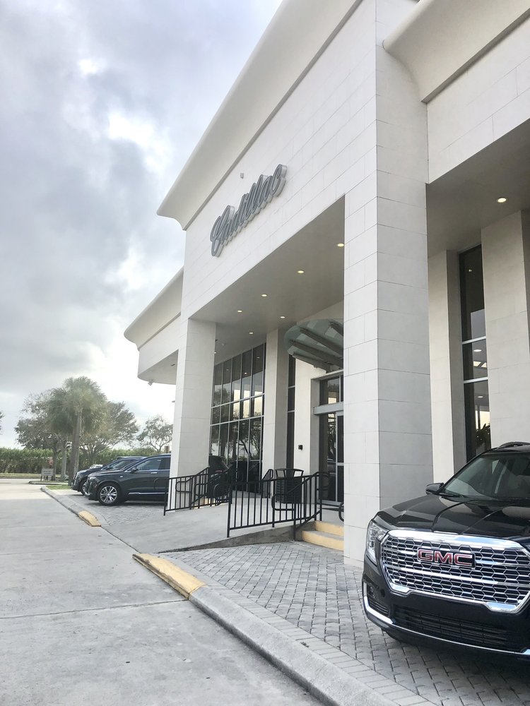 VERA CADILLAC - Updated June 2024 - 45 Photos & 125 Reviews - 300 S ...