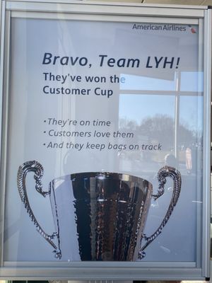 LYNCHBURG REGIONAL AIRPORT - Updated June 2025 - 44 Photos & 44 Reviews ...