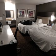 RADISSON HOTEL OAKLAND AIRPORT - 181 Photos & 177 Reviews - 8400 Edes ...