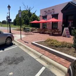 THE CORNER CRUST - Updated July 2025 - 55 Photos & 70 Reviews - 250 Oak ...