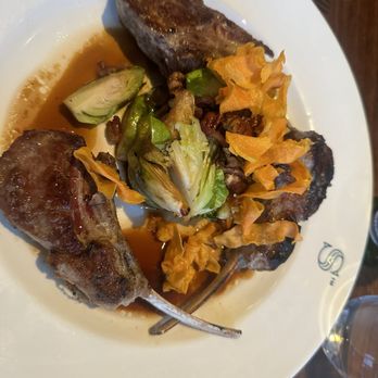 SAVR - Updated August 2024 - 204 Photos & 112 Reviews - 150 Seaport ...