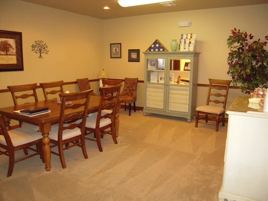 MATTHEWS FUNERAL HOME - Updated August 2025 - 21 Photos - 601 S Kelly ...