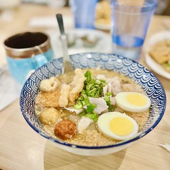 PIN THAI - Updated December 2025 - 65 Photos & 90 Reviews - 723 N ...