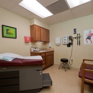 UNITY HEALTH - Updated December 2025 - 27 Reviews - 3214 E Race Ave ...