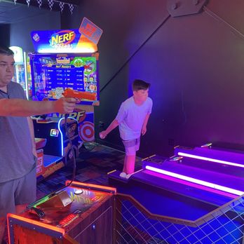 FAST EDDIES FUN CENTER - Updated October 2025 - 49 Photos & 60 Reviews ...