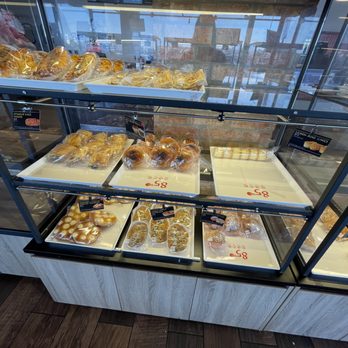 85°C BAKERY CAFE-STOCKTON - Updated February 2025 - 401 Photos & 232 ...