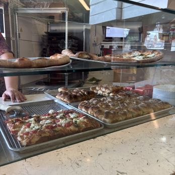 BADAMOS PIZZA - Updated December 2025 - 41 Photos & 33 Reviews - 1509 ...