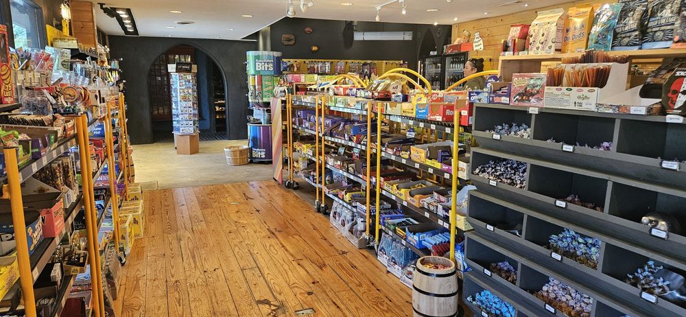 CAN DO HARDWARE - Updated December 2025 - 71 Photos - 303 3rd Ave SW ...