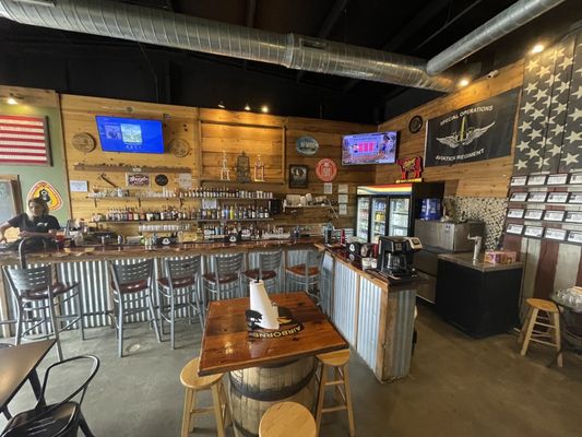 QUE’D UP 615 - Updated December 2025 - 39 Photos & 39 Reviews - 6381 US ...